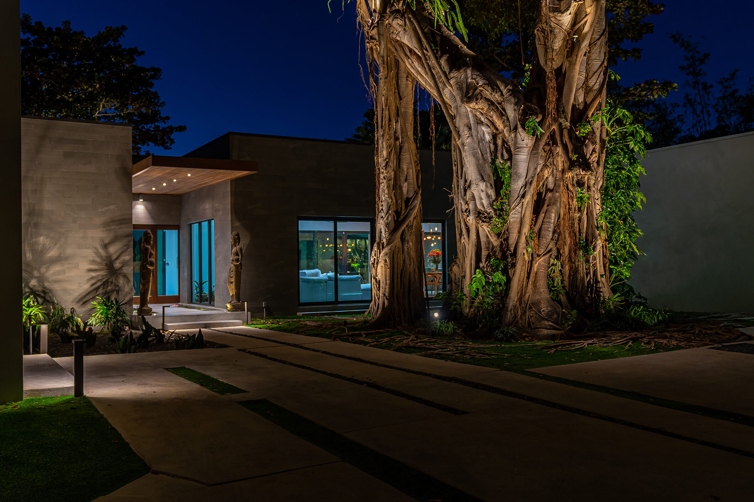 Outdoor Lighting & Sound | Lux Lighting Miami